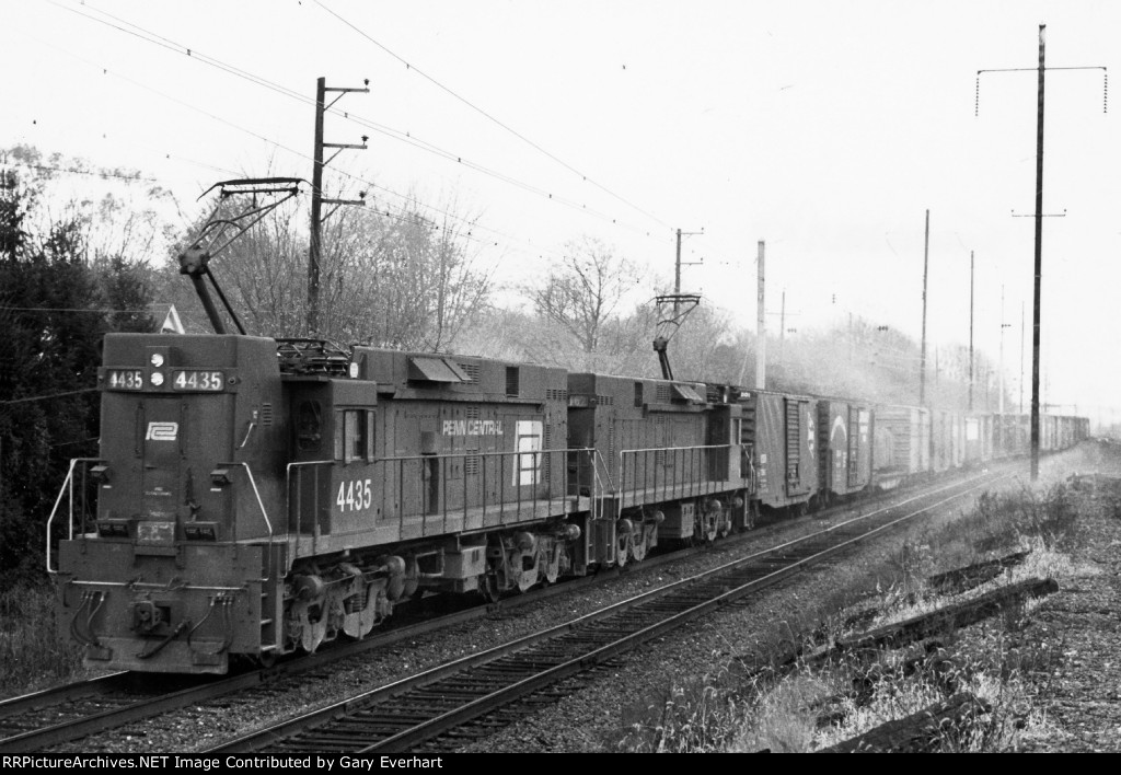 PC E44 #4435 & 4462 - Penn Central